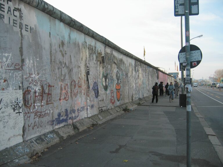 The Symbolism of the Berlin Wall During the Cold War