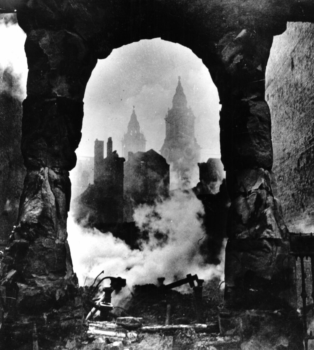 Luftwaffe Raids: St. Paul’s Stands Proud - Warfare History Network