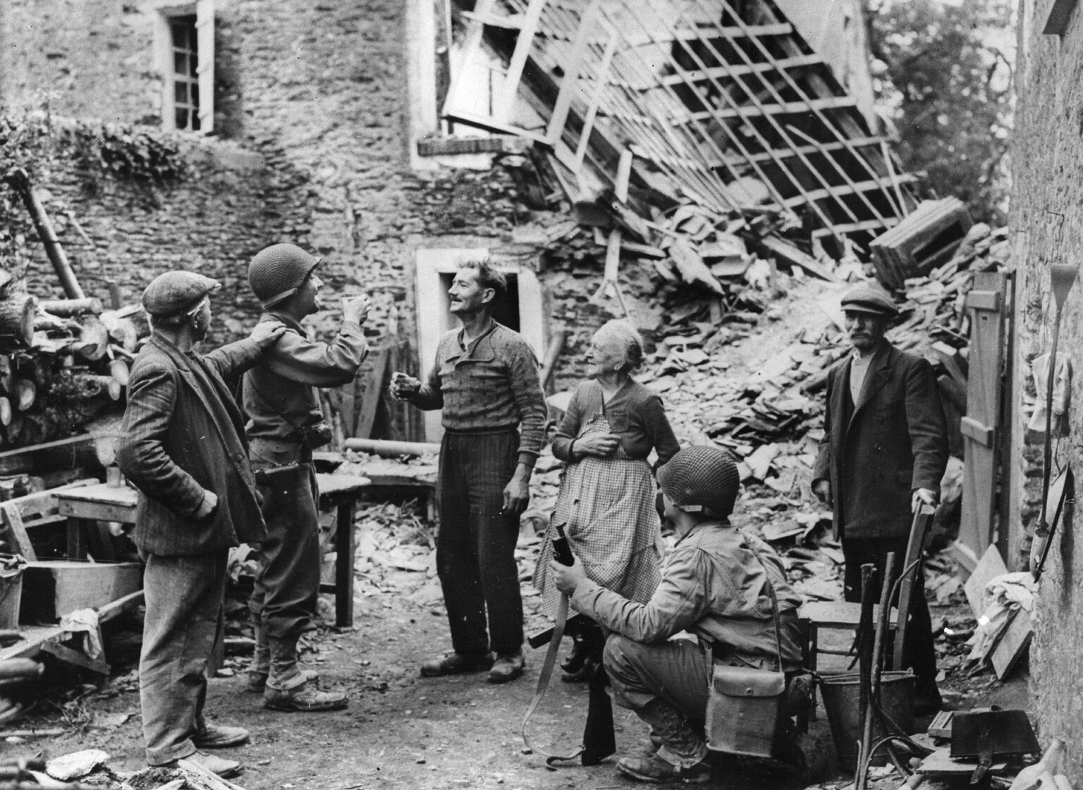 Greeting the Liberators: The Civilians of Normandy - Warfare History ...