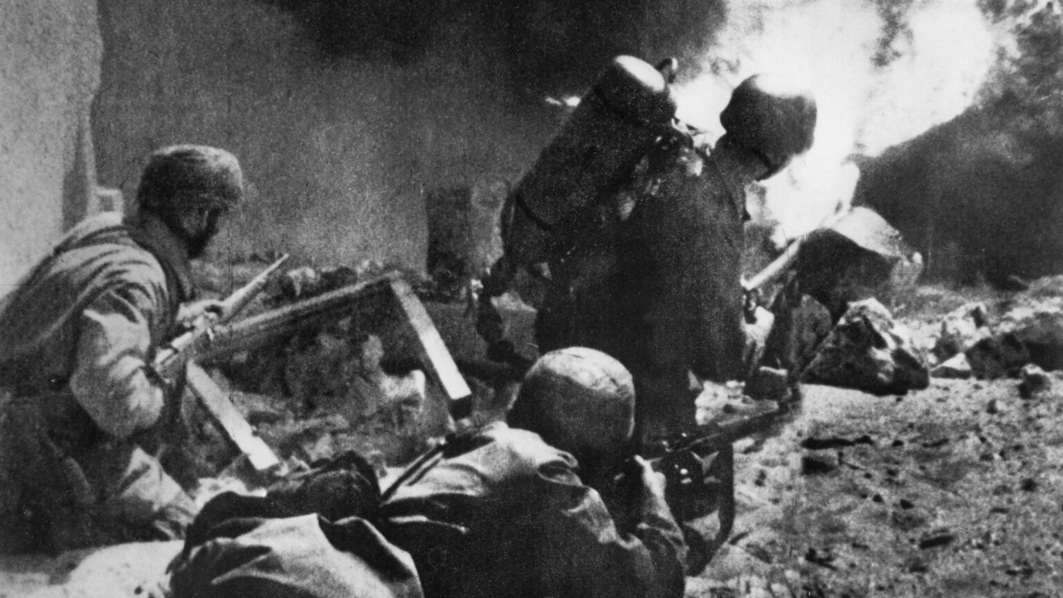 Medal of Honor Recipient: Henry "Red" Erwin - Warfare History Network