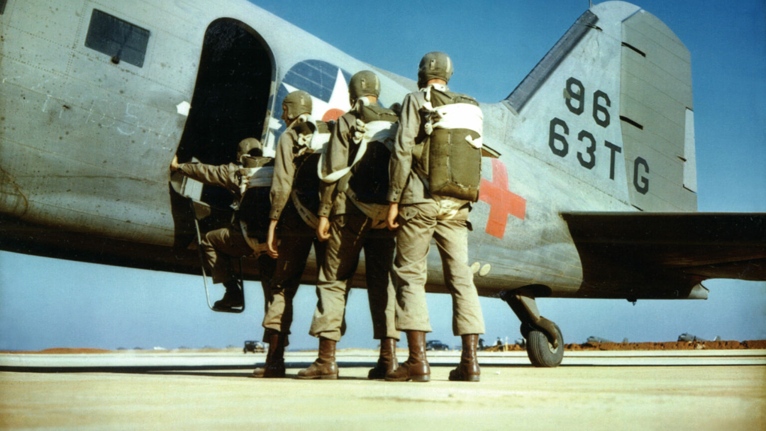 Raining Dogs! U.S. Army Parachute Animals in World War II - Warfare ...