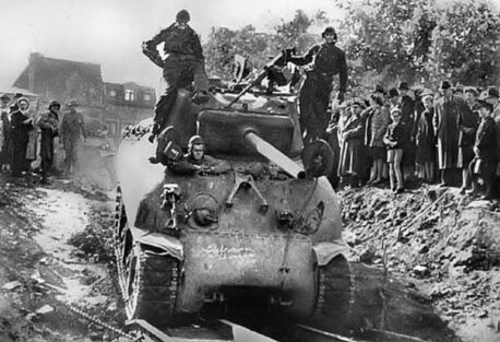 Lafayette Pool: American Tank Ace