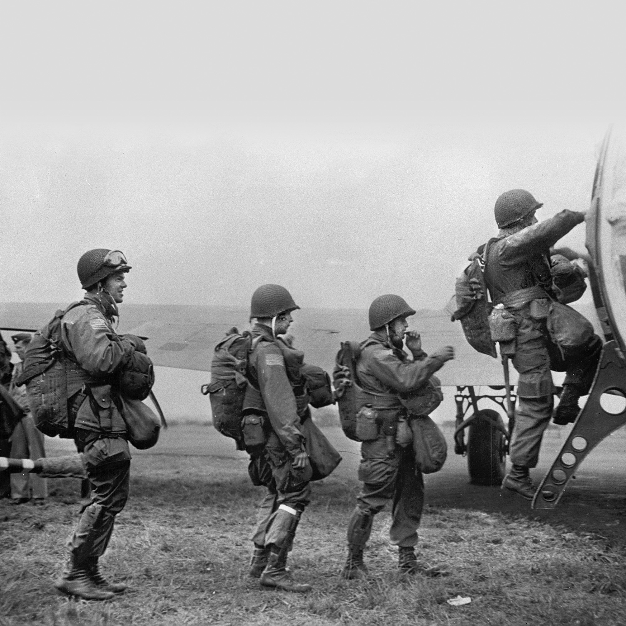 Wwii Bw Photo German Fallschirmjager Italy Ww2 World War