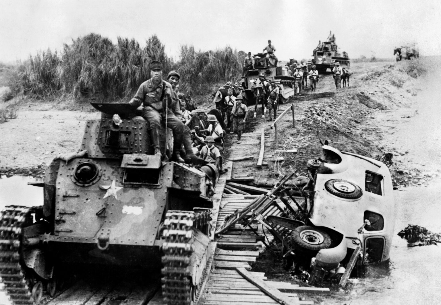 The Western Allied Invasion of Germany: The Final Offensive