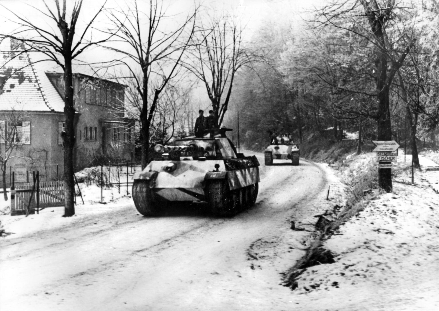 Captured in the Bulge - Warfare History Network