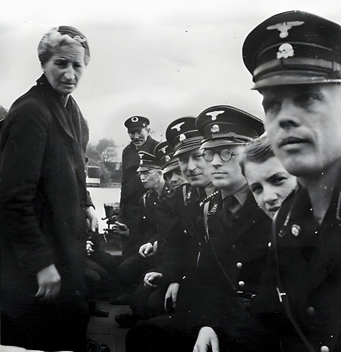 The Power Of The Cloth Part 2 - Warfare History Network