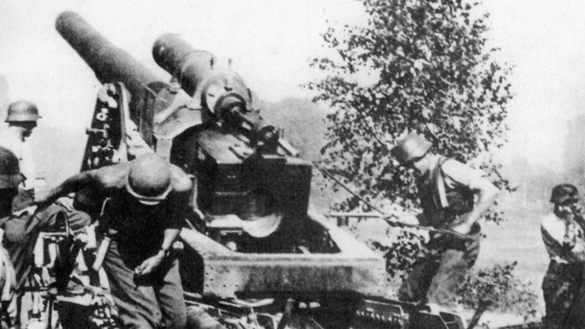 May 2005 Archives - Warfare History Network