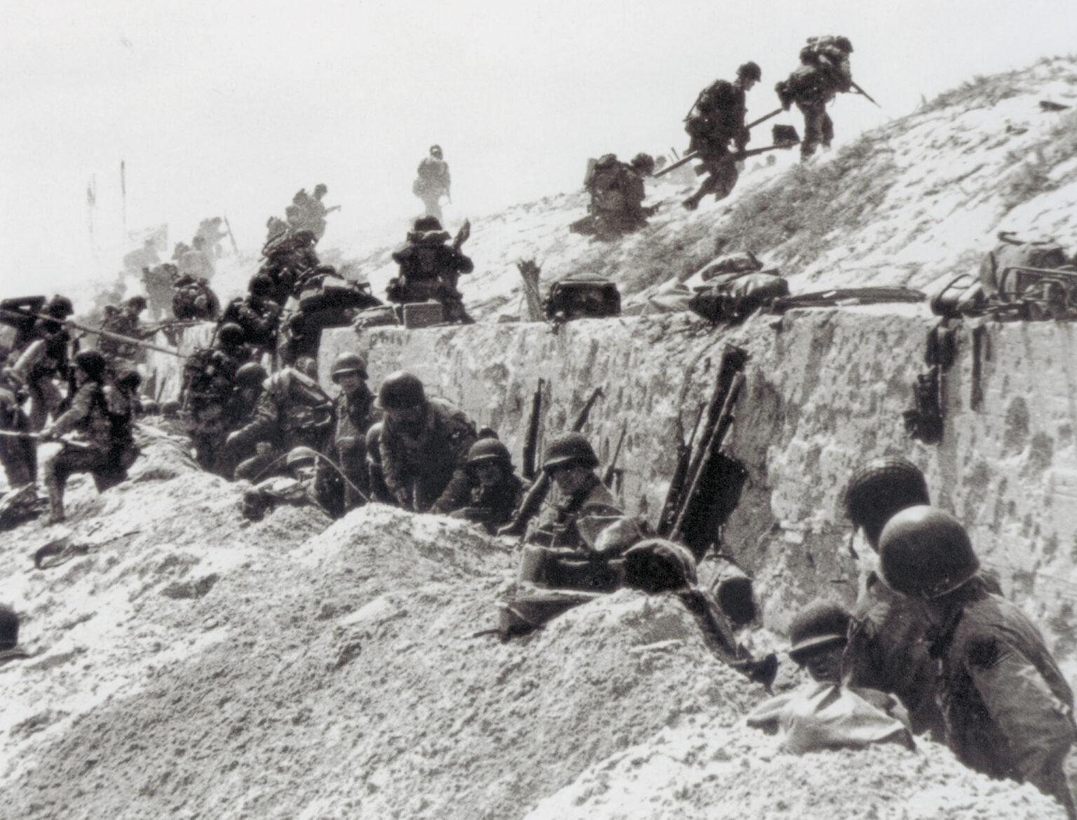 Hero to the End: Airman William "Ed" Dyess on the Philippines - Warfare ...