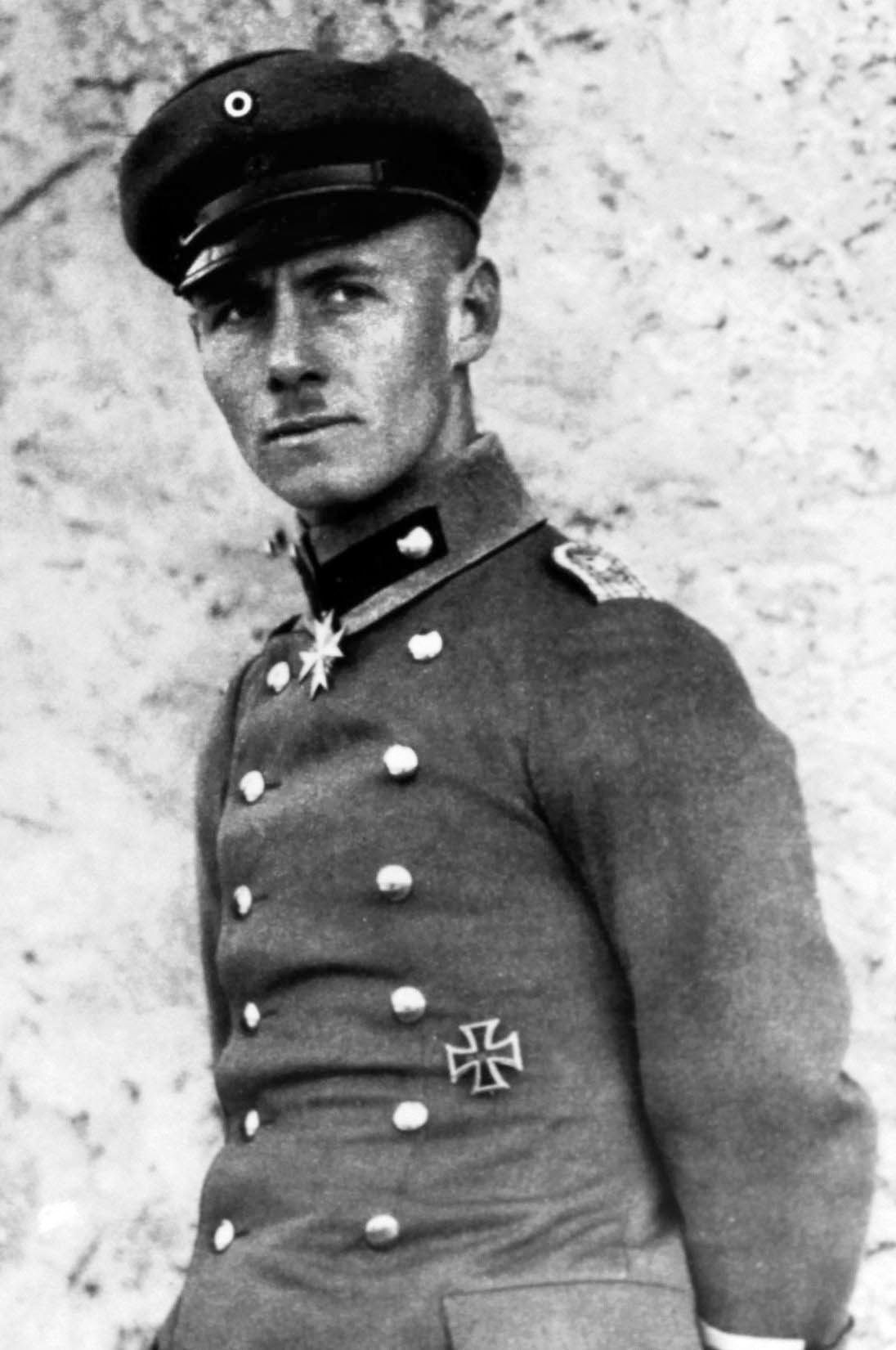 Eisenhower vs. Rommel in the Normandy Invasion