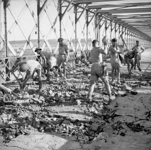 Operation Fustian: Airborne Assault on the Bridges to Catania - Warfare ...