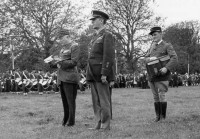 "The War Between the Smiths": High Command Feud at Saipan - Warfare ...